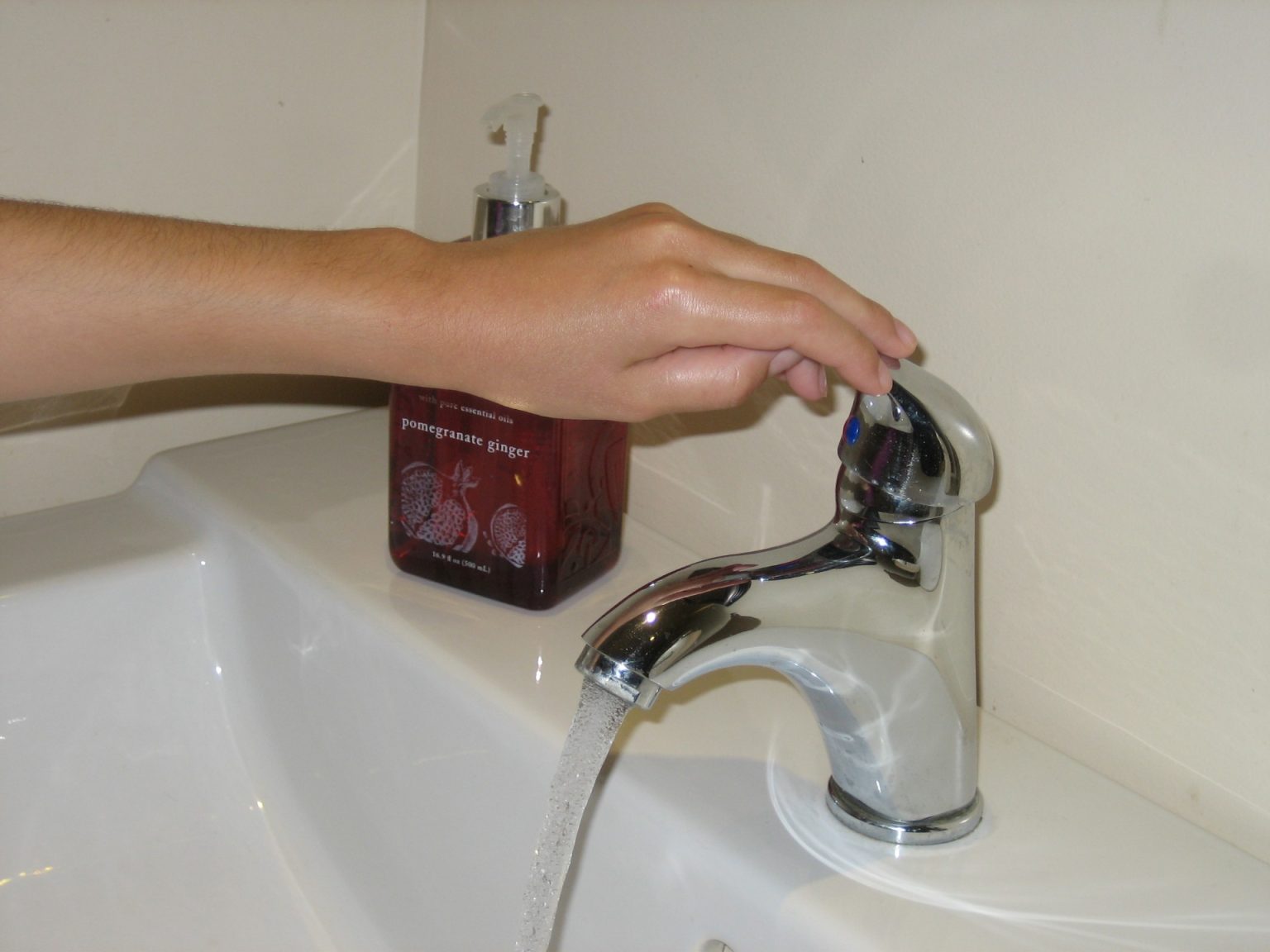 Choosing the right Sink Foot Pedal for your Needs - Autotap Faucet